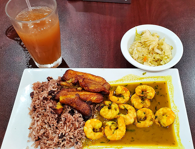 These curry shrimp look like they're swimming in a pool of golden deliciousness. The plantains are just showing off at this point.