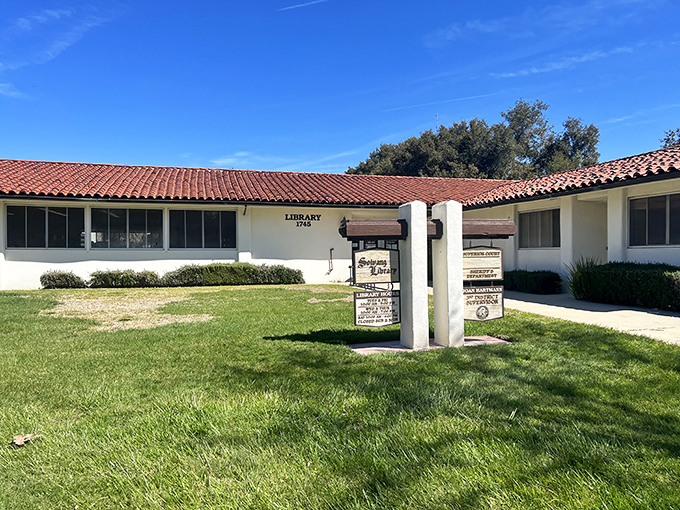 Even Solvang's library embraces California's Spanish-Mediterranean roots. Proof that this town appreciates all architectural influences, not just those involving windmills.