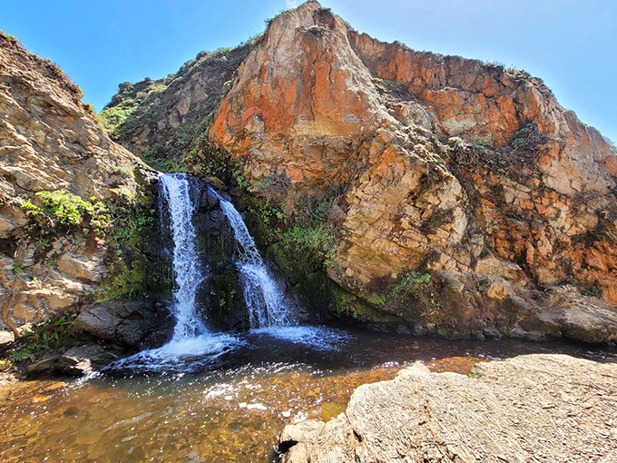 The upper falls offer their own magic &ndash; a secluded grotto where the soundtrack is purely percussion: water striking stone.