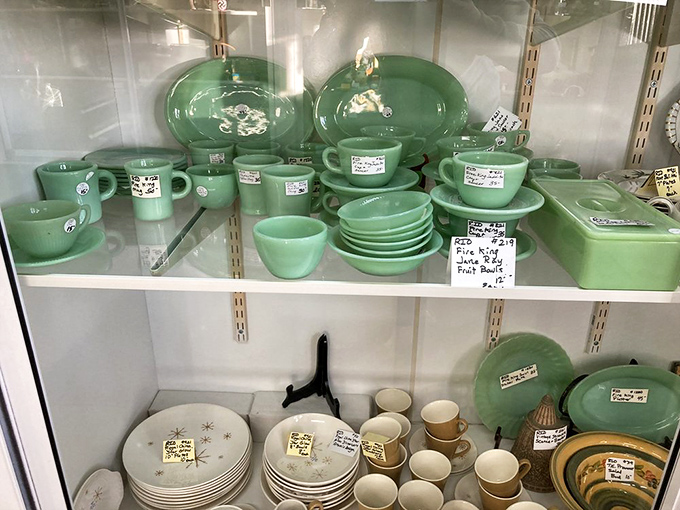 Jadeite dishware that makes modern kitchenware look downright boring. Grandma's mint-green plates are suddenly the height of hip again.