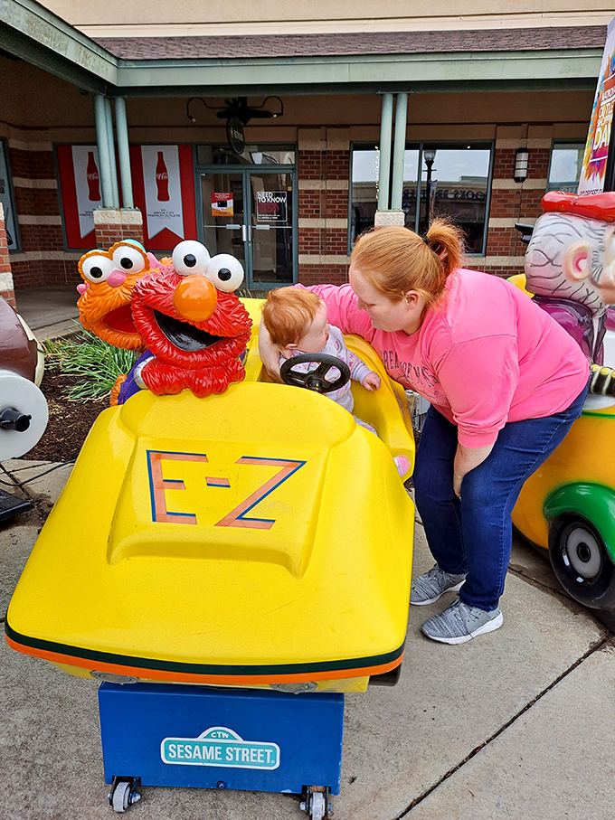 Even Elmo knows good deals when he sees them at this family-friendly shopping destination.