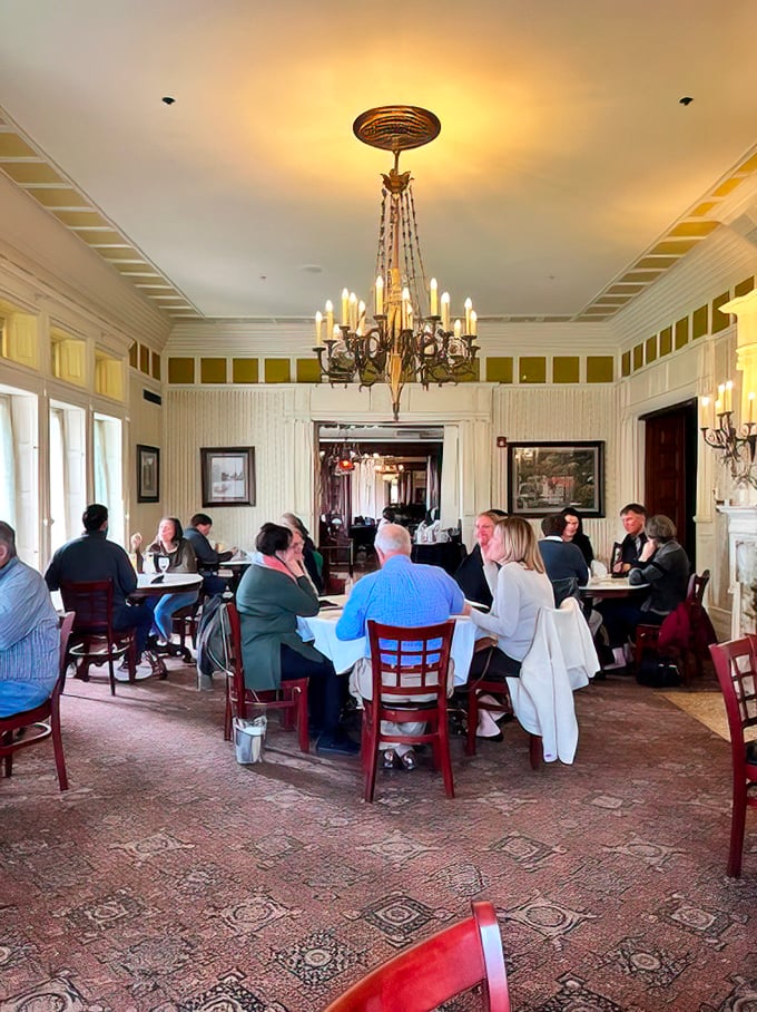 Fellow diners engaged in that universal ritual of good eating – the momentary silence of appreciation followed by animated conversation.
