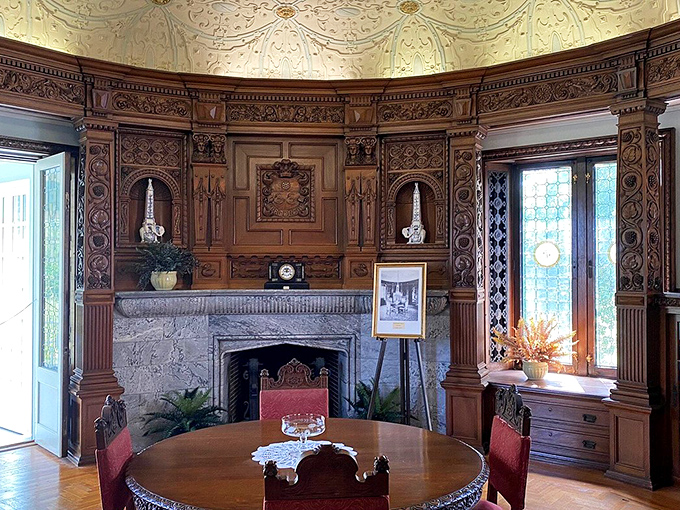 Exquisite woodwork surrounds this intimate dining space. Imagine the dinner conversations that unfolded here&mdash;probably not about pizza delivery options.