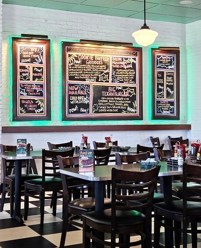 Those chalkboard menus aren't just informative, they're conversation starters. "What's a Texanburger?" becomes the beginning of a beautiful friendship.