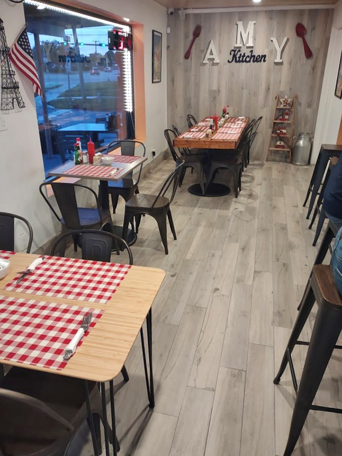 The dining room feels like someone's carefully curated living space. Simple, honest, and welcoming—the culinary equivalent of a warm hug.