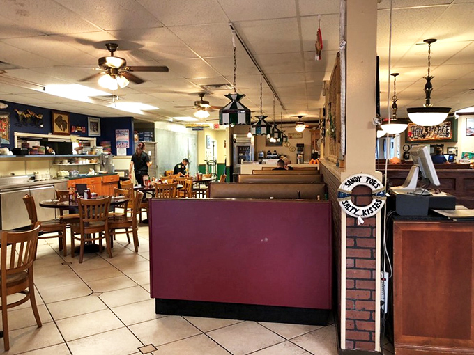 The dining room has that perfect lived-in feel, like your favorite pair of jeans&mdash;comfortable, reliable, and zero pretension.