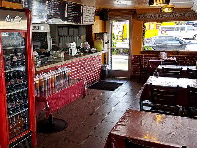 The ordering counter beckons with its sauces lined up like soldiers ready for duty. Choose your weapon&mdash;or let the meat shine on its own.