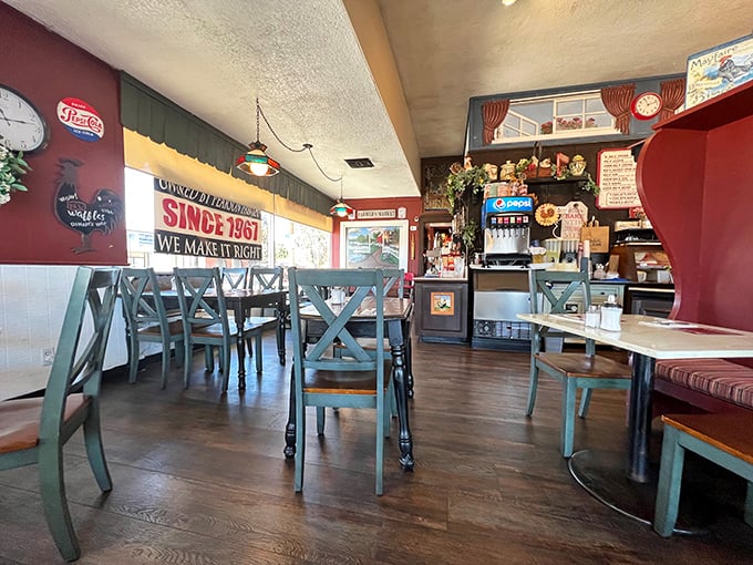 The dining room feels like stepping into a favorite relative's house&mdash;if that relative happened to be an absolute wizard with a fryer.