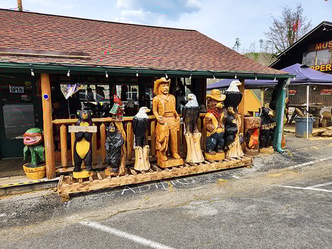 These wooden sculptures outside the museum are definitely not salt and pepper shakers, but they add rustic Smoky Mountain charm to the experience.