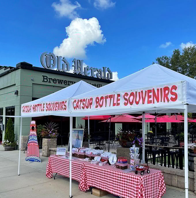 Catsup Bottle souvenirs displayed with picnic-perfect red checkered tablecloths. Kitsch has never been so deliciously appropriate.