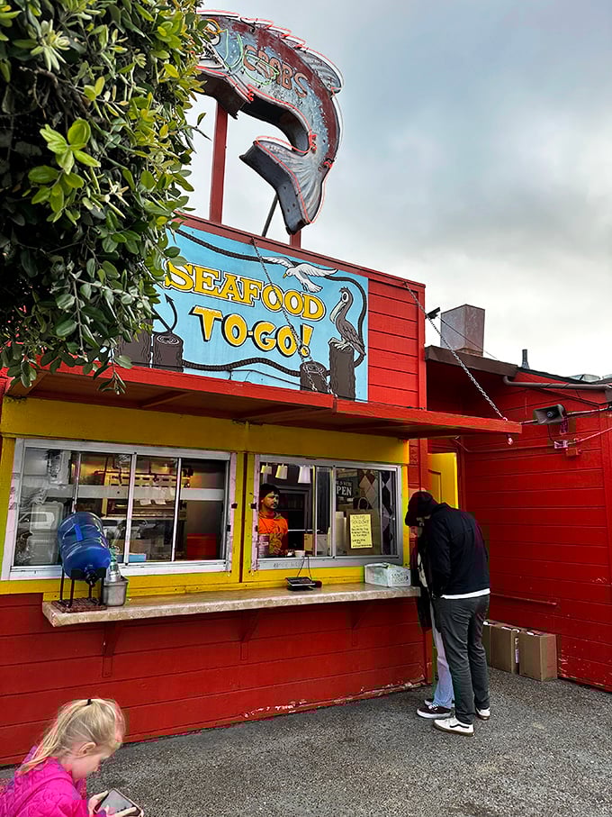 The "Seafood To-Go!" counter proves good things come in red packages&mdash;especially when that package contains some of California's finest ocean fare.