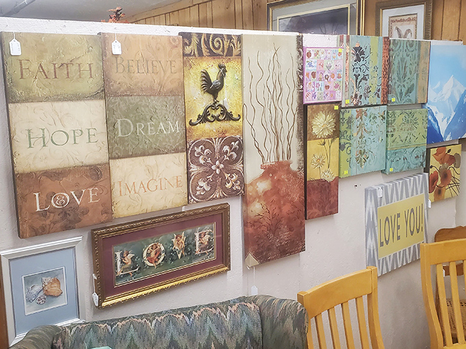 Words to live by and roosters to admire—wall art that transforms bare spaces into statements of farmhouse chic.