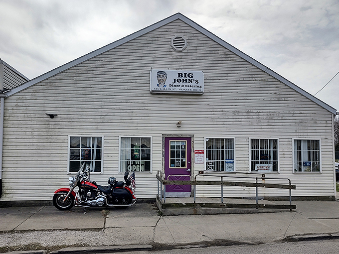 Don't judge this book by its cover - behind that simple white facade lies some of Newark's most beloved comfort food.