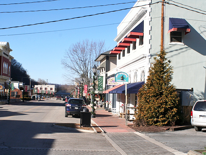 The kind of main street where you expect to see Jimmy Stewart running down shouting "Merry Christmas!" Clifton Forge delivers.