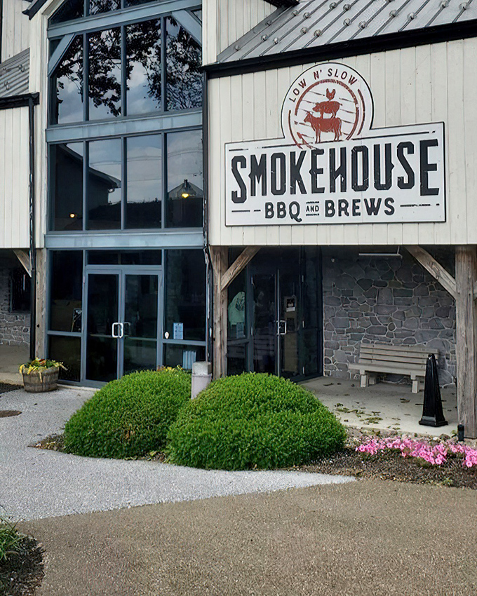 Barn-inspired architecture meets smoke-inspired cuisine&mdash;a perfect marriage in Pennsylvania Dutch country.