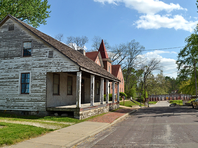 Ste. Genevieve's historic log cabin stands as a testament to French colonial craftsmanship &ndash; and possibly the world's most authentic rustic d&eacute;cor inspiration.