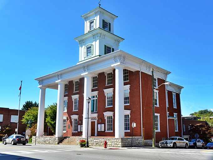 Abingdon's historic courthouse combines dignity with architectural flair. Those white columns make a statement about small-town pride!