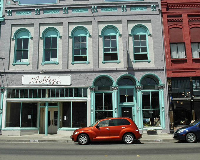 Architectural eye candy! Ashley's Restaurant's blue-trimmed windows frame Lakeport dining experiences where the views are as satisfying as the comfort food inside.