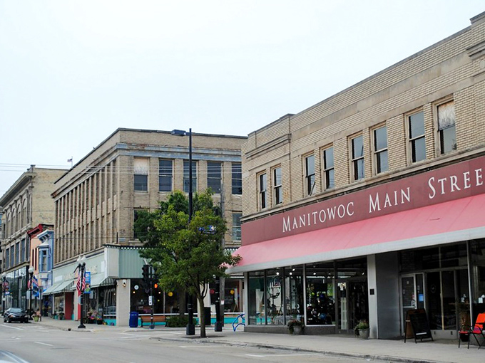 "Manitowoc Main Street" isn't just a sign&mdash;it's an invitation to enjoy small-town living where your retirement dollars work overtime.