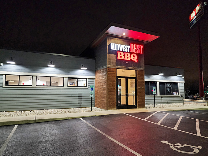 By day or night, Midwest Best's sleek exterior promises a double threat of deliciousness &ndash; savory barbecue and sweet treats await.