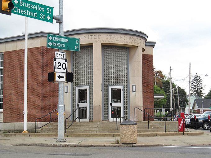 St. Marys&rsquo; classic post office building stands as a testament to an era when public architecture inspired civic pride.