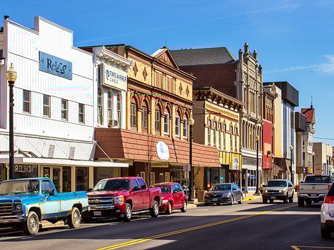 The colorful storefronts of Wapakoneta welcome retirees with open arms and prices that won't make your wallet weep.