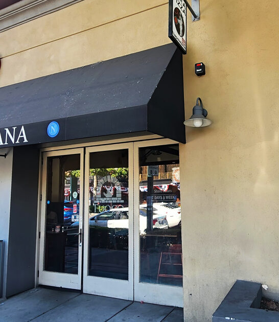 california caprese salad restaurant FTR