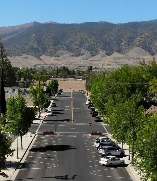 california mountain towns peaceful ftr