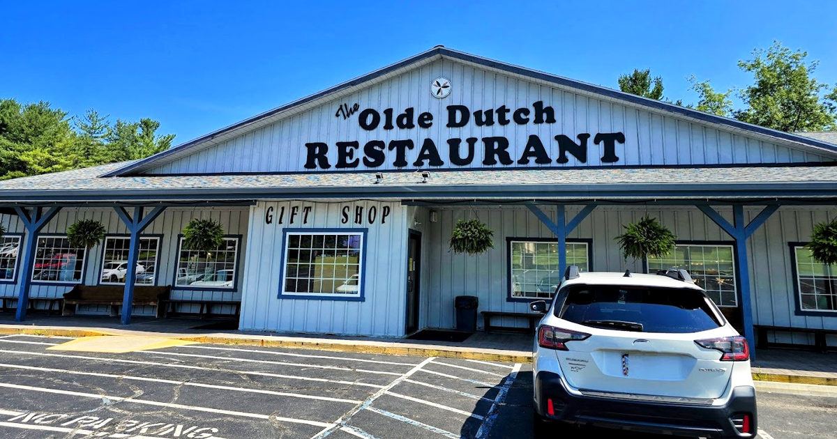 This Classic Restaurant In Ohio Serves Up The Best Chef Salad You'll ...