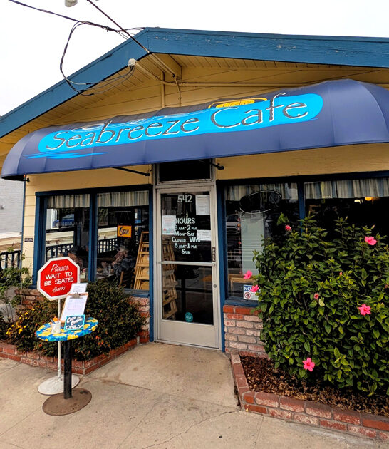 cinnamon roll cafe california ftr