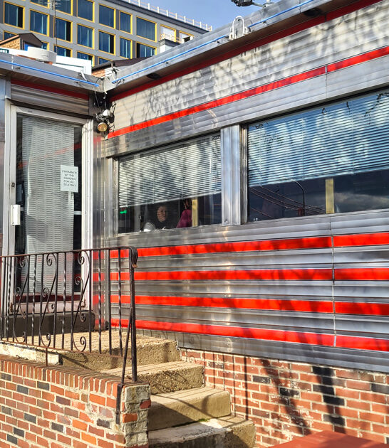 delectable chicken waffles pennsylvania ftr