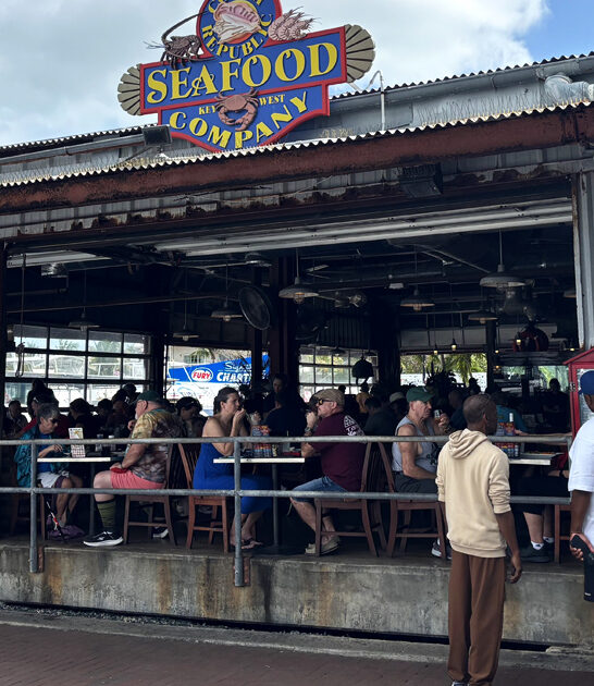 fish sandwich place florida ftr