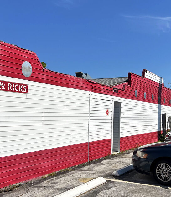 frills florida oyster bucket ftr