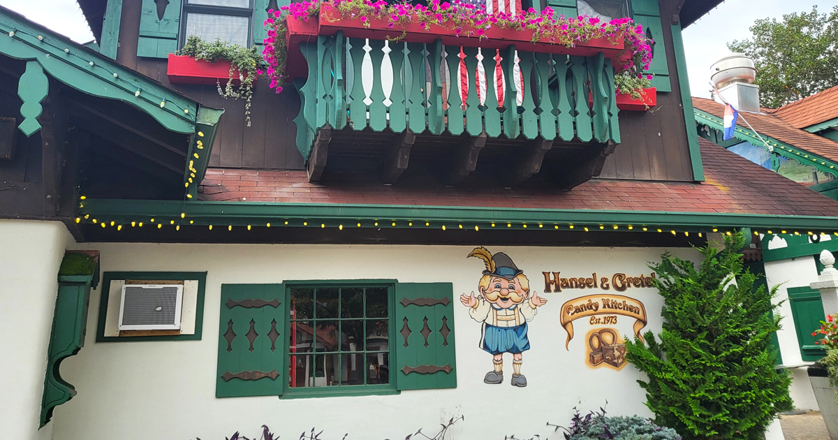 People Drive From All Over Georgia To Hunt For Rare Candies At This ...