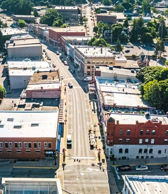 gorgeous lakeside michigan town ftr