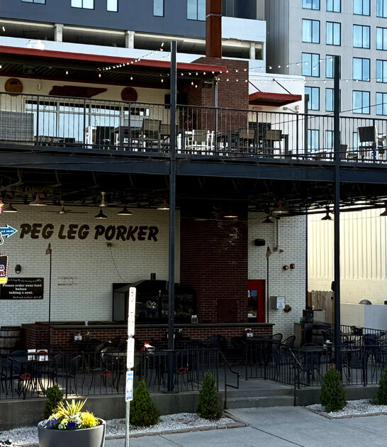 iconic barbecue restaurant tennessee ftr