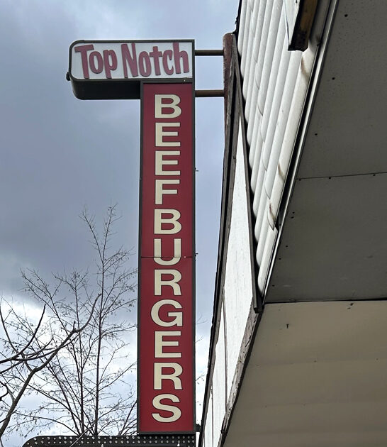 illinois burgers hours drive ftr