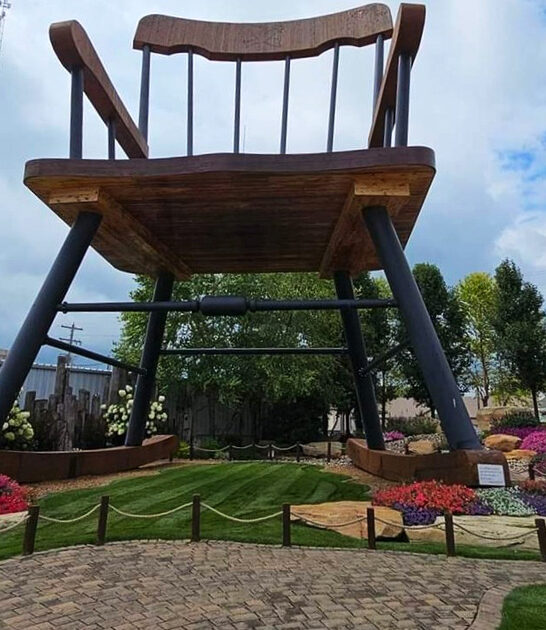 illinois quirky roadside attraction ftr