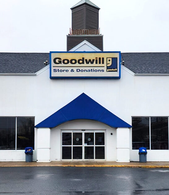 massive delaware secondhand store ftr