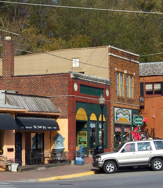 missouri charming fairytale town ftr