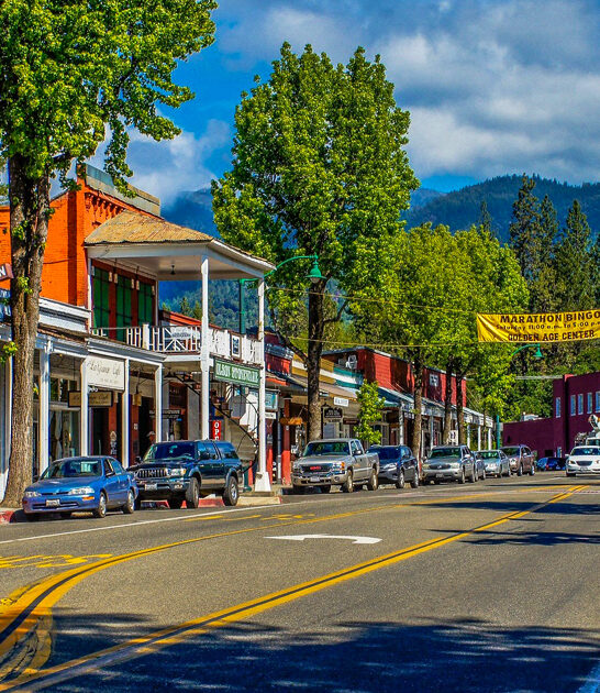 mountain california town scenic ftr