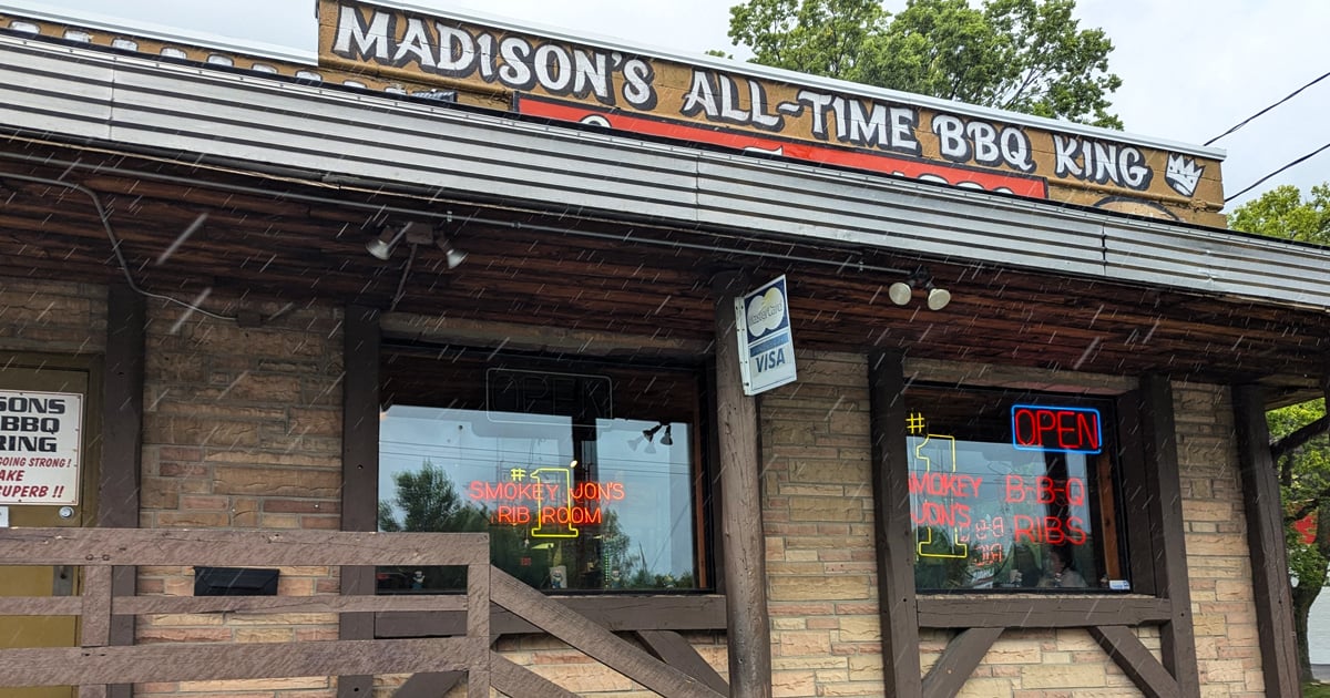 This No-Fuss BBQ Joint In Wisconsin Has Mouth-Watering Ribs Famous ...