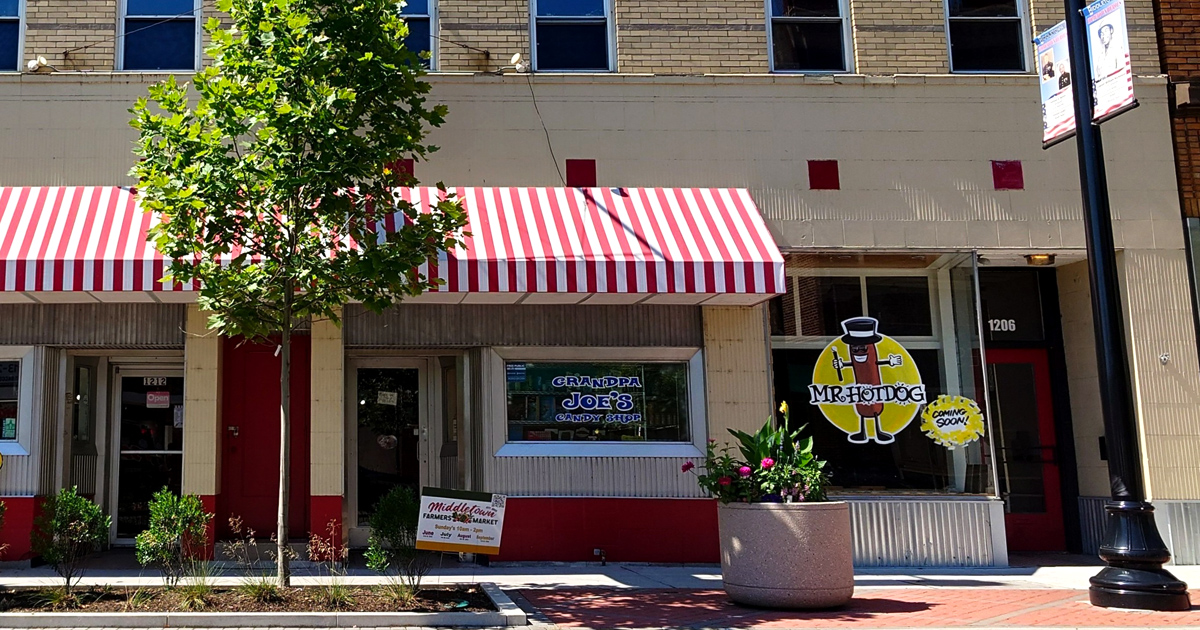 This Nostalgic Candy Shop In Ohio Will Transport You Back To Your Childhood