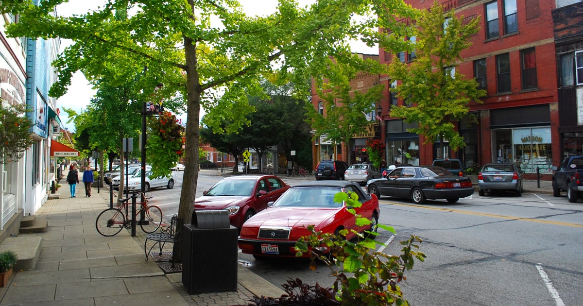11 Charming Small Towns In Ohio Perfect For A Low-Cost Weekend Getaway