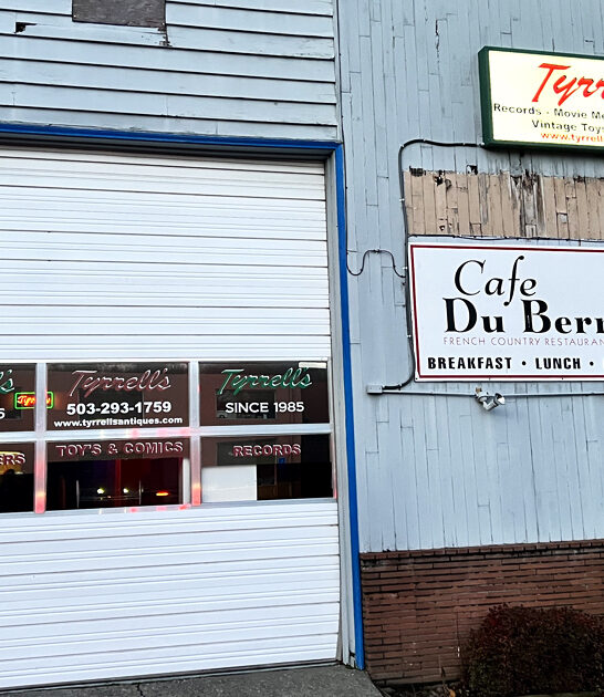 oregon cafe eggs benedict ftr