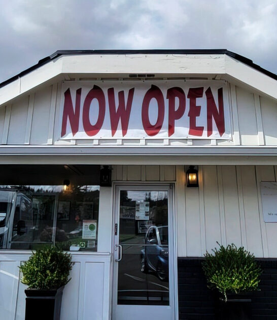 oregon chicken waffles legendary ftr
