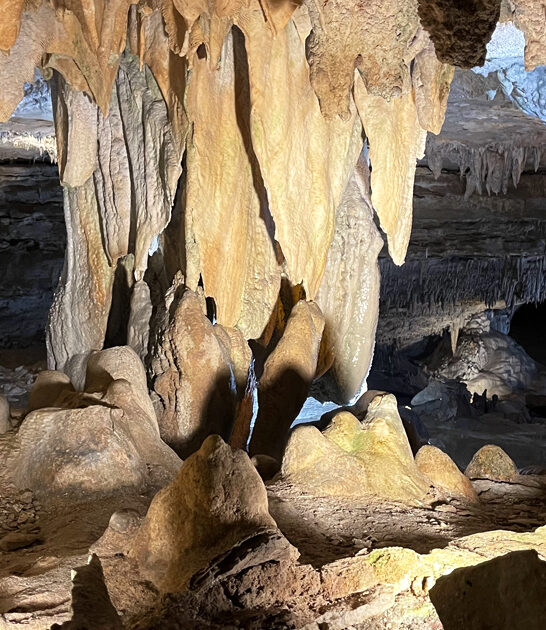 otherworldly gorgeous cave missouri ftr