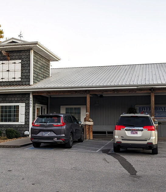 restaurants tennessee delicious seafood ftr