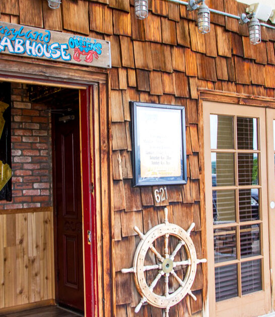 restaurants underrated michigan seafood ftr