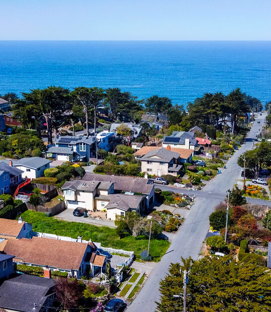 seaside town california lovers ftr